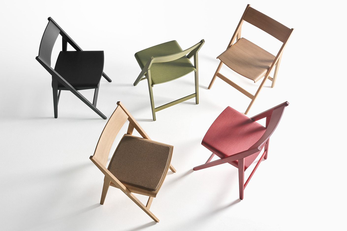 Stylepark is raffling off the “Theo” folding chair by Plank | Stylepark